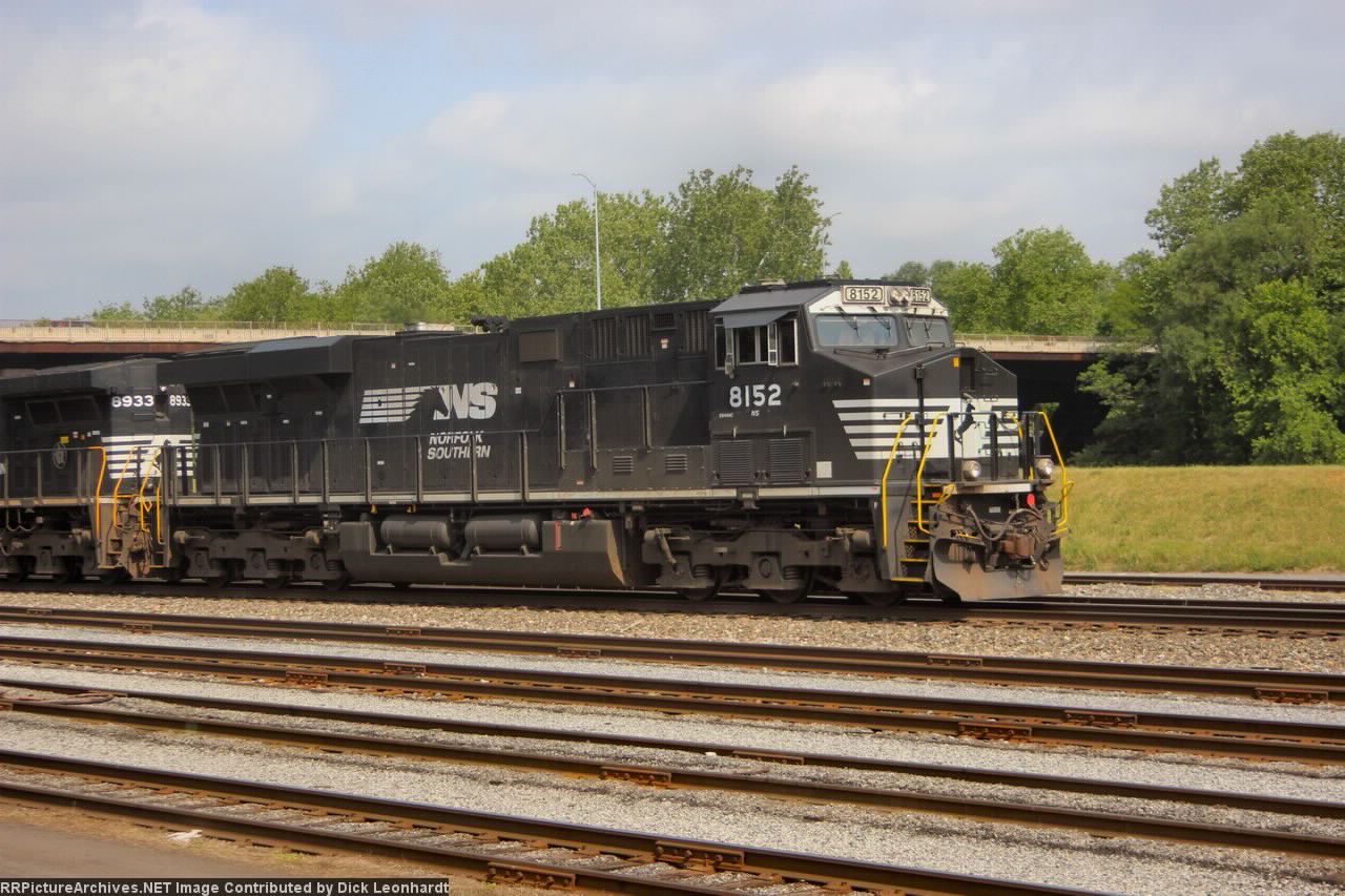 NS 8152
